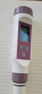 Digital pool tester - pH and chlorine measuring device for easy water ...